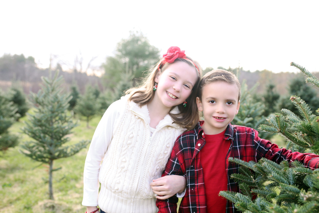 Twelve Days of Christmas - Day 4 - Shea Family - Allie.Photo