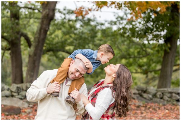 Fall Family Photos // Boston Area Family Photographer, Allie.Photo