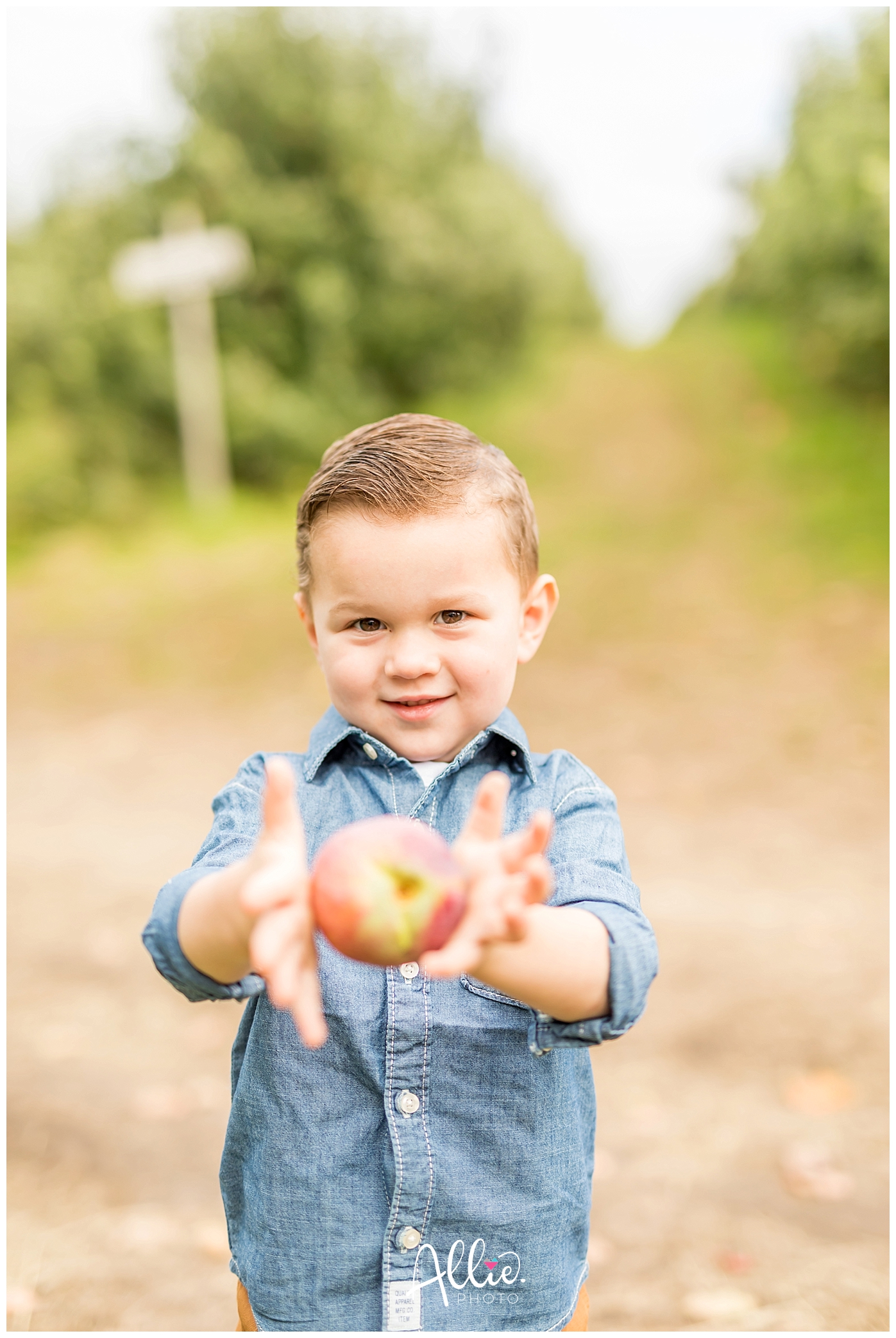 Fall Family Photos // Boston Area Family Photographer, Allie.Photo
