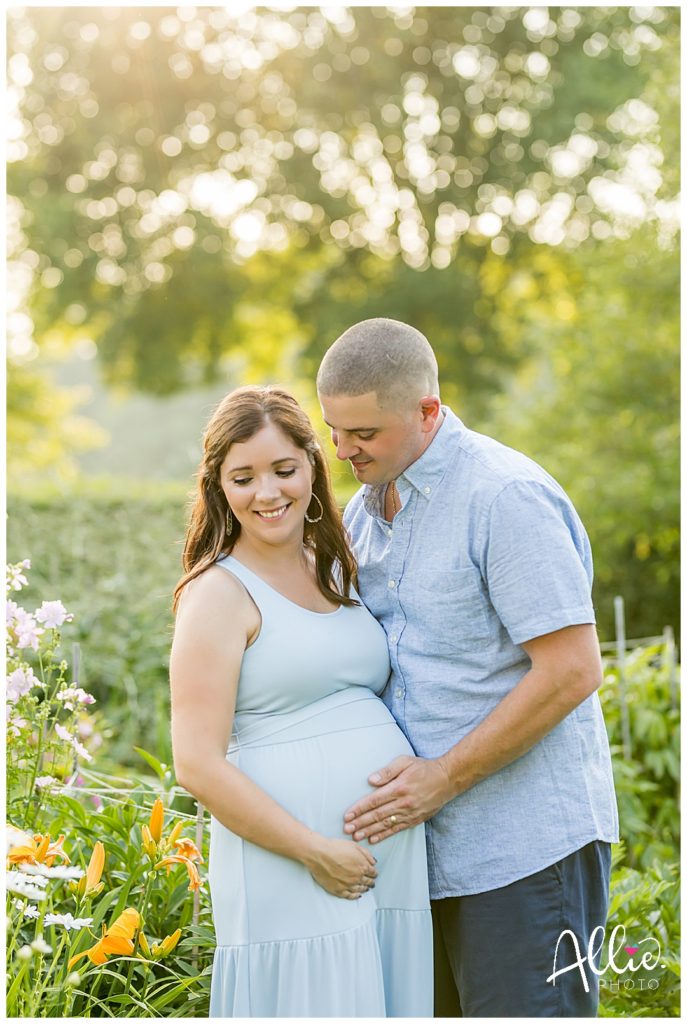 Maternity Photos with Big Brother - Allie.Photo Andover, Ma